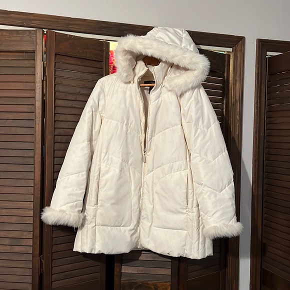 Venezia | Jackets & Coats | Cream Puffer Coat Lane Bryant Venezia Brand ...